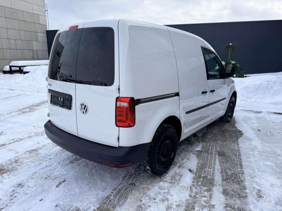 Balts Volkswagen Caddy 2018 Kauņa, ar dzinēja tilpumu 1.97 L un nobraukumu 157 tūkst. km par 5350 €, foto 3 vietnē AUTOMOTO.COM.LV