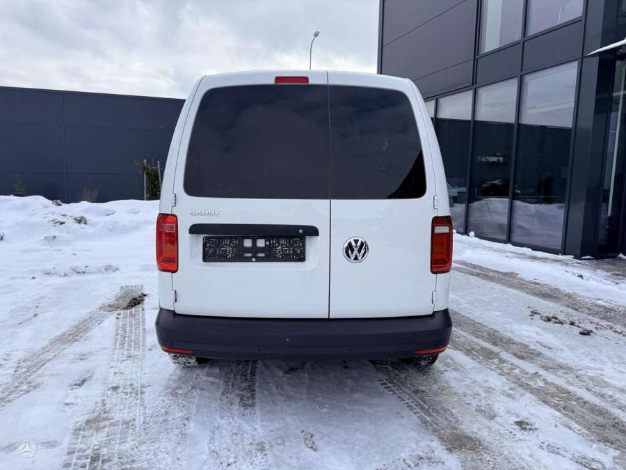 Balts Volkswagen Caddy 2018 Kauņa, ar dzinēja tilpumu 1.97 L un nobraukumu 157 tūkst. km par 5350 €, foto 4 vietnē AUTOMOTO.COM.LV