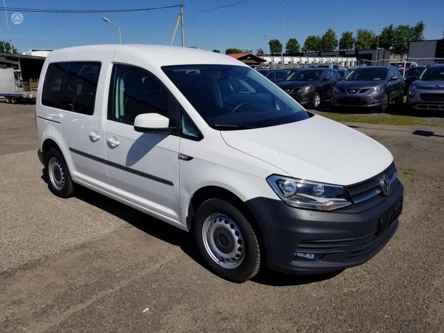 White Volkswagen Caddy 2018 in Kaunas, with an engine capacity of 1.97 L and mileage of 162 thousand km for 9550 €, photo 7 on AUTOMOTO.COM.LV