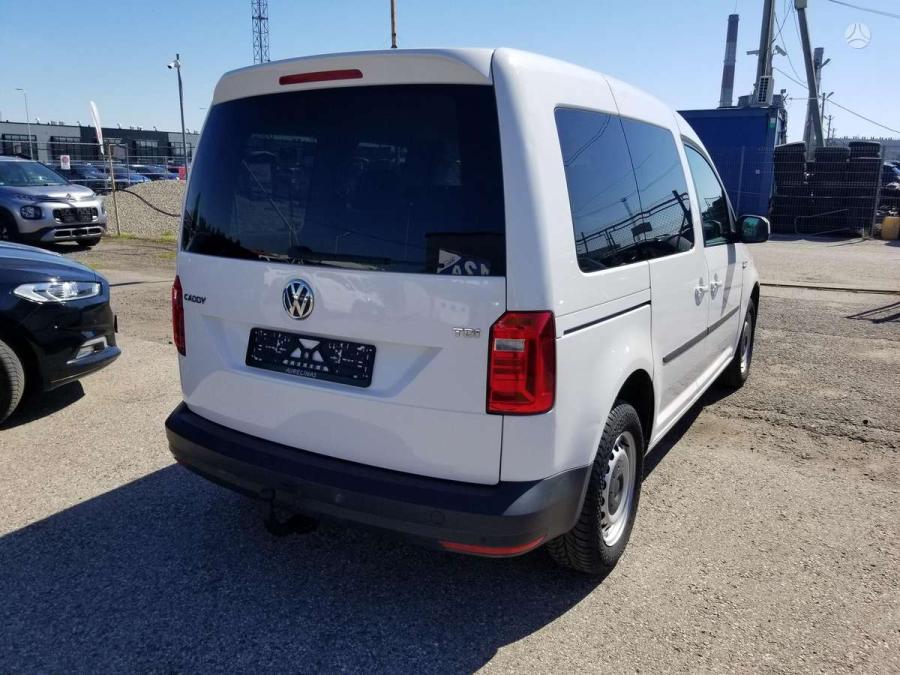 White Volkswagen Caddy 2018 in Kaunas, with an engine capacity of 1.97 L and mileage of 162 thousand km for 9550 €, photo 10 on AUTOMOTO.COM.LV