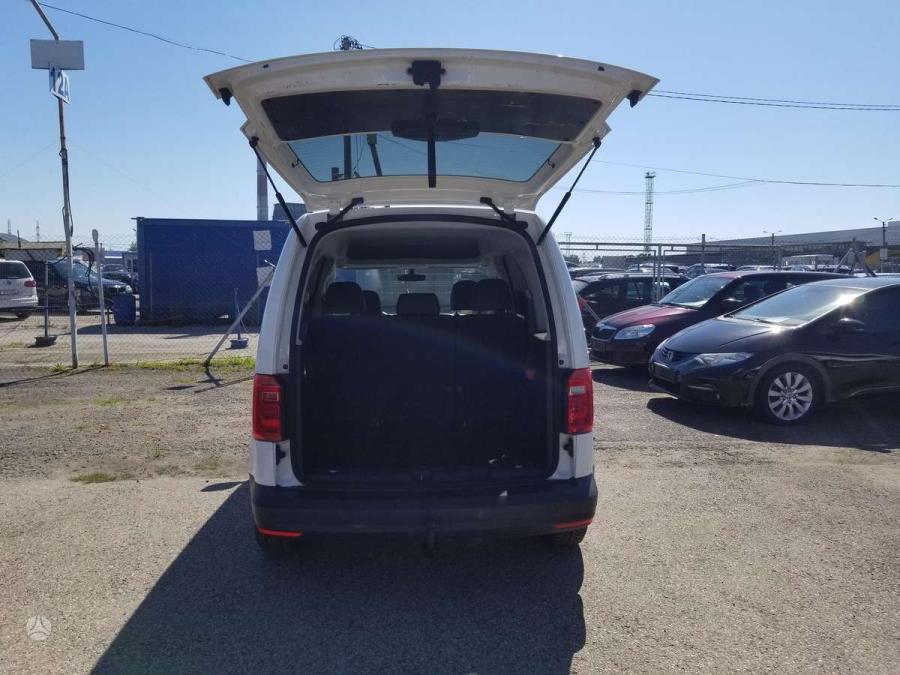 White Volkswagen Caddy 2018 in Kaunas, with an engine capacity of 1.97 L and mileage of 162 thousand km for 9550 €, photo 25 on AUTOMOTO.COM.LV