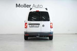 White Volkswagen Caddy 2018 in Vilnius, with an engine capacity of 2.00 L and mileage of 235 thousand km for 6600 €, photo 7 on AUTOMOTO.COM.LV