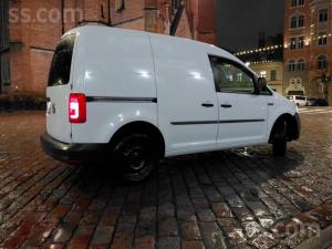 White Volkswagen Caddy 2018 in Riga, with an engine capacity of 2.00 L and mileage of 258 thousand km for 7200 €, photo 5 on AUTOMOTO.COM.LV