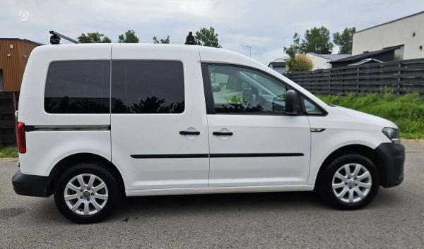 Balts Volkswagen Caddy 2018 Viļņa, ar dzinēja tilpumu 1.97 L un nobraukumu 217 tūkst. km par 8300 €, foto 6 vietnē AUTOMOTO.COM.LV