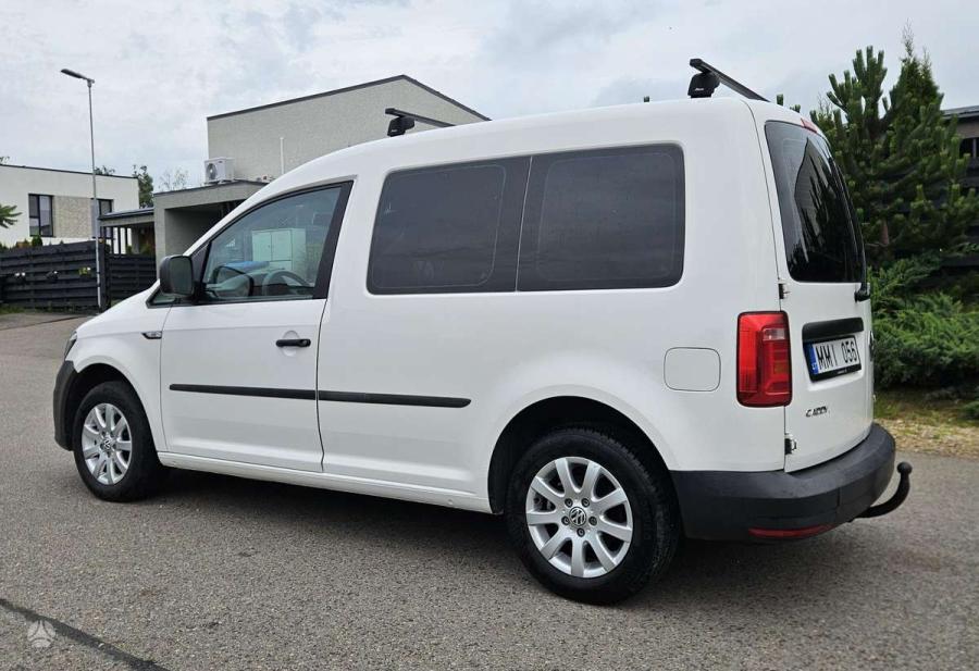 Balts Volkswagen Caddy 2018 Viļņa, ar dzinēja tilpumu 1.97 L un nobraukumu 217 tūkst. km par 8300 €, foto 8 vietnē AUTOMOTO.COM.LV