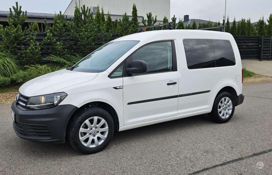 Balts Volkswagen Caddy 2018 Viļņa, ar dzinēja tilpumu 1.97 L un nobraukumu 217 tūkst. km par 8300 €, foto 9 vietnē AUTOMOTO.COM.LV