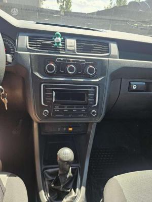 Balts Volkswagen Caddy 2018 Viļņa, ar dzinēja tilpumu 1.97 L un nobraukumu 217 tūkst. km par 8300 €, foto 19 vietnē AUTOMOTO.COM.LV