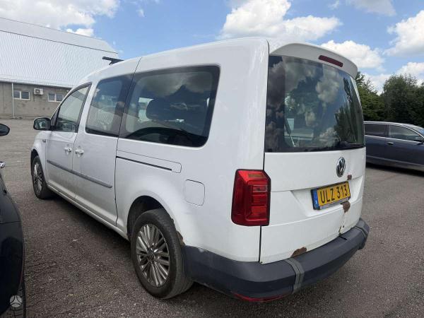 Balts Volkswagen Caddy 2018 Kauņa, ar dzinēja tilpumu 2.00 L un nobraukumu 621 tūkst. km par 4500 €, foto 4 vietnē AUTOMOTO.COM.LV