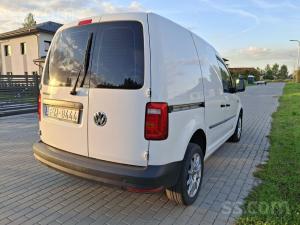 White Volkswagen Caddy 2018 in Riga, with an engine capacity of 2.00 L and mileage of 178 thousand km for 8500 €, photo 5 on AUTOMOTO.COM.LV