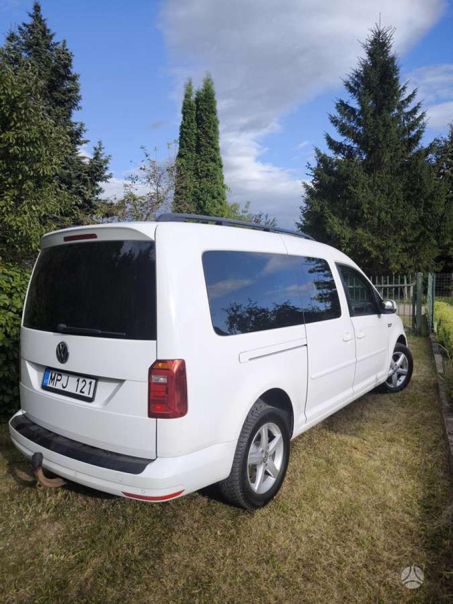 White Volkswagen Caddy 2018 in Kaunas, with an engine capacity of 2.00 L and mileage of 129 thousand km for 15500 €, photo 5 on AUTOMOTO.COM.LV