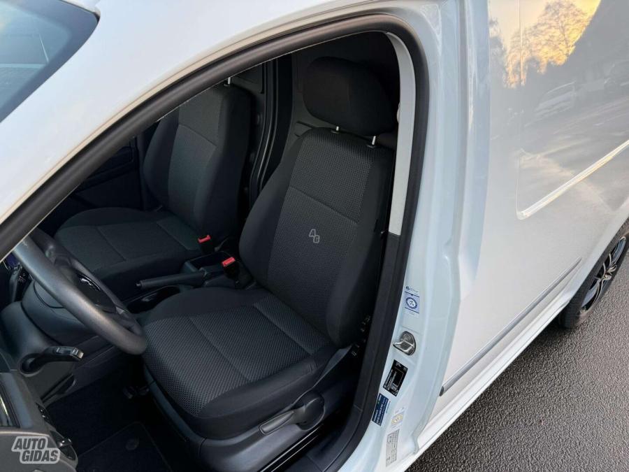 White Volkswagen Caddy 2019 in Kaunas, with an engine capacity of 2.00 L and mileage of 90 thousand km for 24439 €, photo 11 on AUTOMOTO.COM.LV