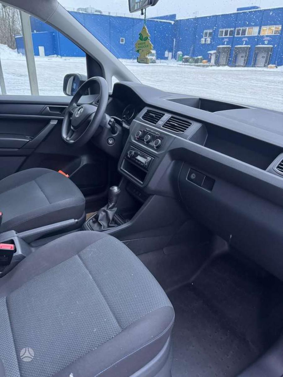 Balts Volkswagen Caddy 2019 Kauņa, ar dzinēja tilpumu 1.97 L un nobraukumu 86 tūkst. km par 17550 €, foto 8 vietnē AUTOMOTO.COM.LV