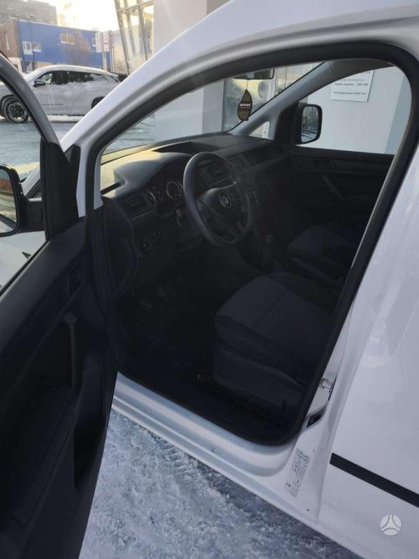 Balts Volkswagen Caddy 2019 Šauļi, ar dzinēja tilpumu 1.97 L un nobraukumu 242 tūkst. km par 9900 €, foto 6 vietnē AUTOMOTO.COM.LV