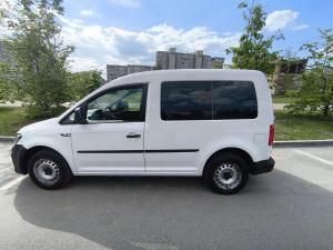 White Volkswagen Caddy 2019 in Vilnius, with an engine capacity of 1.97 L and mileage of 123 thousand km for 10000 €, photo 5 on AUTOMOTO.COM.LV