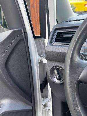 Balts Volkswagen Caddy 2019 Kauņa, ar dzinēja tilpumu 1.20 L un nobraukumu 158 tūkst. km par 8250 €, foto 25 vietnē AUTOMOTO.COM.LV
