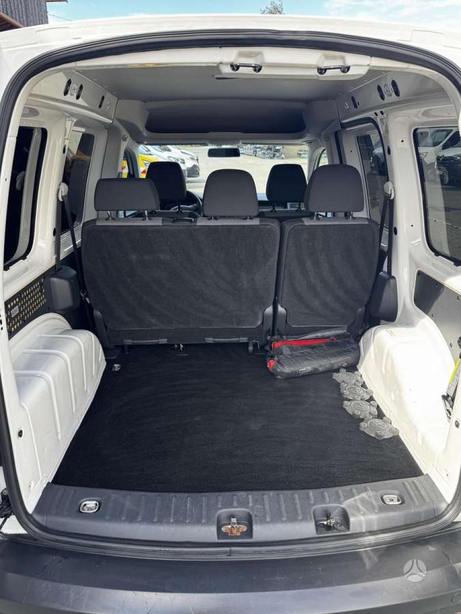 Balts Volkswagen Caddy 2019 Kauņa, ar dzinēja tilpumu 1.20 L un nobraukumu 158 tūkst. km par 8250 €, foto 31 vietnē AUTOMOTO.COM.LV