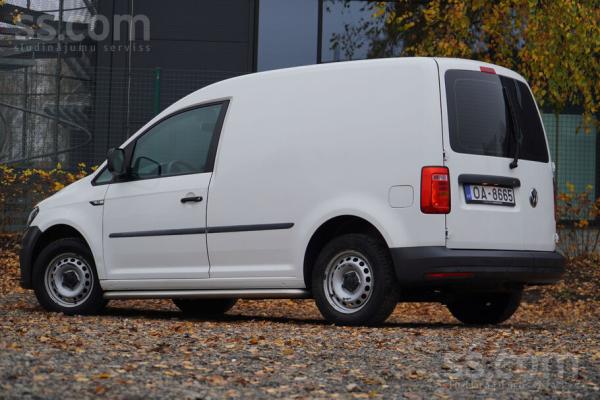 White Volkswagen Caddy 2020 in Riga, with an engine capacity of 2.00 L and mileage of 242 thousand km for 8990 €, photo 7 on AUTOMOTO.COM.LV