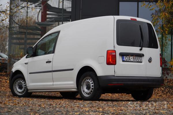 White Volkswagen Caddy 2020 in Riga, with an engine capacity of 2.00 L and mileage of 242 thousand km for 8990 €, photo 8 on AUTOMOTO.COM.LV