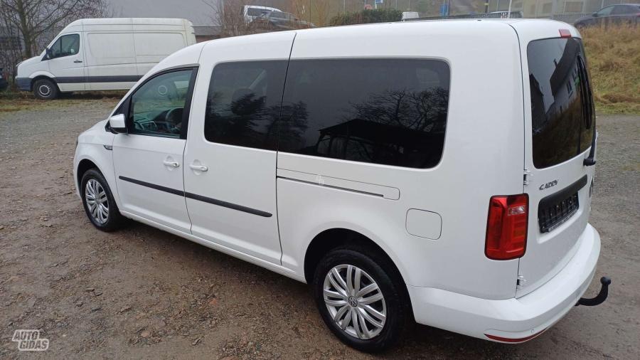 White Volkswagen Caddy 2020 in Kaunas, with an engine capacity of 0.00 L and mileage of 55 thousand km for 28467 €, photo 3 on AUTOMOTO.COM.LV