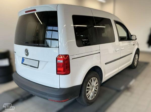 Balts Volkswagen Caddy 2020 Kauņa, ar dzinēja tilpumu 2.00 L un nobraukumu 49 tūkst. km par 26396 €, foto 2 vietnē AUTOMOTO.COM.LV