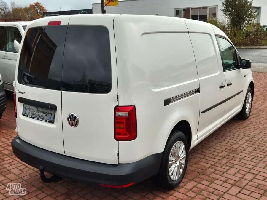 White Volkswagen Caddy 2020 in Kaunas, with an engine capacity of 2.00 L and mileage of 56 thousand km for 21594 €, photo 2 on AUTOMOTO.COM.LV