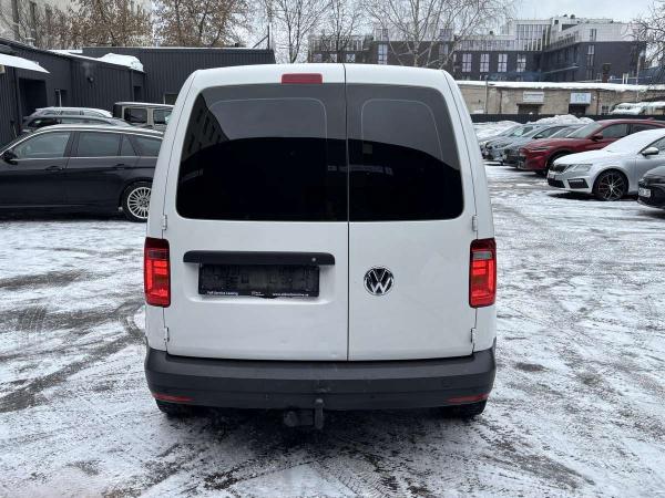 Balts Volkswagen Caddy 2020 Viļņa, ar dzinēja tilpumu 1.97 L un nobraukumu 137 tūkst. km par 9700 €, foto 4 vietnē AUTOMOTO.COM.LV