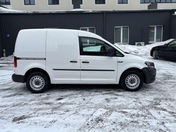 Balts Volkswagen Caddy 2020 Viļņa, ar dzinēja tilpumu 1.97 L un nobraukumu 137 tūkst. km par 9700 €, foto 6 vietnē AUTOMOTO.COM.LV