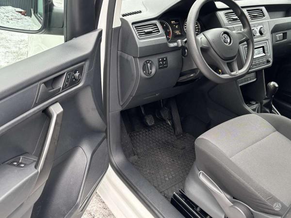 Balts Volkswagen Caddy 2020 Viļņa, ar dzinēja tilpumu 1.97 L un nobraukumu 137 tūkst. km par 9700 €, foto 10 vietnē AUTOMOTO.COM.LV