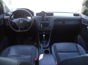 White Volkswagen Caddy 2020 in Kaunas, with an engine capacity of 2.00 L and mileage of 395 thousand km for 10500 €, photo 8 on AUTOMOTO.COM.LV