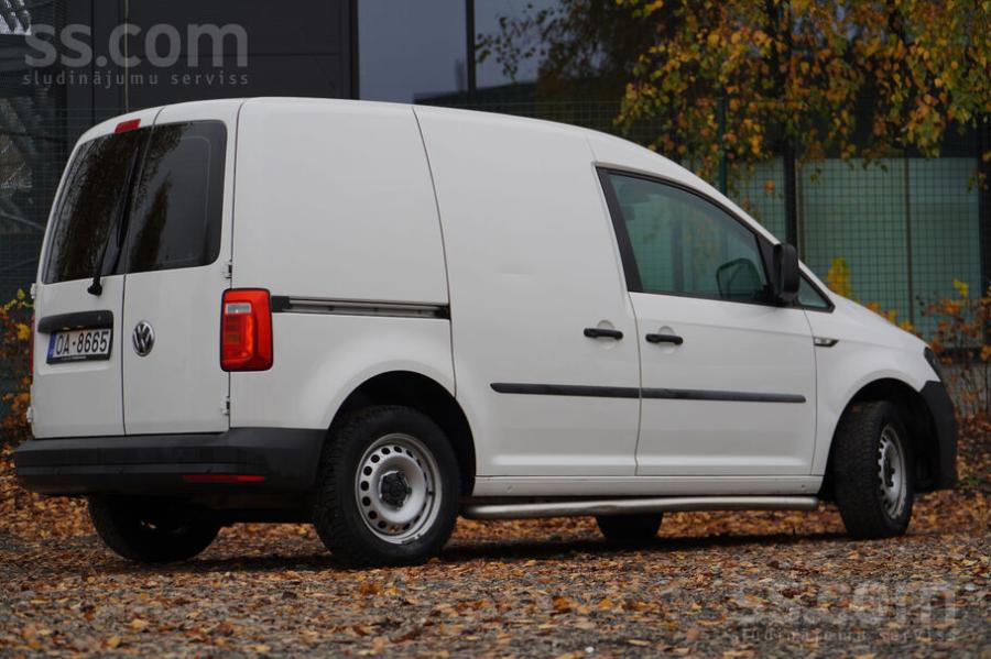 White Volkswagen Caddy 2020 in Riga, with an engine capacity of 2.00 L and mileage of 242 thousand km for 8990 €, photo 6 on AUTOMOTO.COM.LV