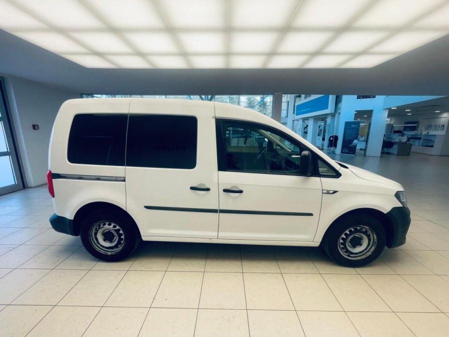 Balts Volkswagen Caddy 2020 Jehvi, ar dzinēja tilpumu 2.00 L un nobraukumu 151 tūkst. km par 11850 €, foto 4 vietnē AUTOMOTO.COM.LV