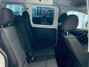 Balts Volkswagen Caddy 2020 Jehvi, ar dzinēja tilpumu 2.00 L un nobraukumu 151 tūkst. km par 11850 €, foto 12 vietnē AUTOMOTO.COM.LV