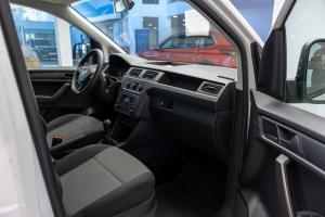 Balts Volkswagen Caddy 2020 Jehvi, ar dzinēja tilpumu 2.00 L un nobraukumu 151 tūkst. km par 11850 €, foto 28 vietnē AUTOMOTO.COM.LV