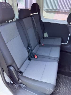 White Volkswagen Caddy 2020 in Riga, with an engine capacity of 1.00 L and mileage of 122 thousand km for 9990 €, photo 10 on AUTOMOTO.COM.LV