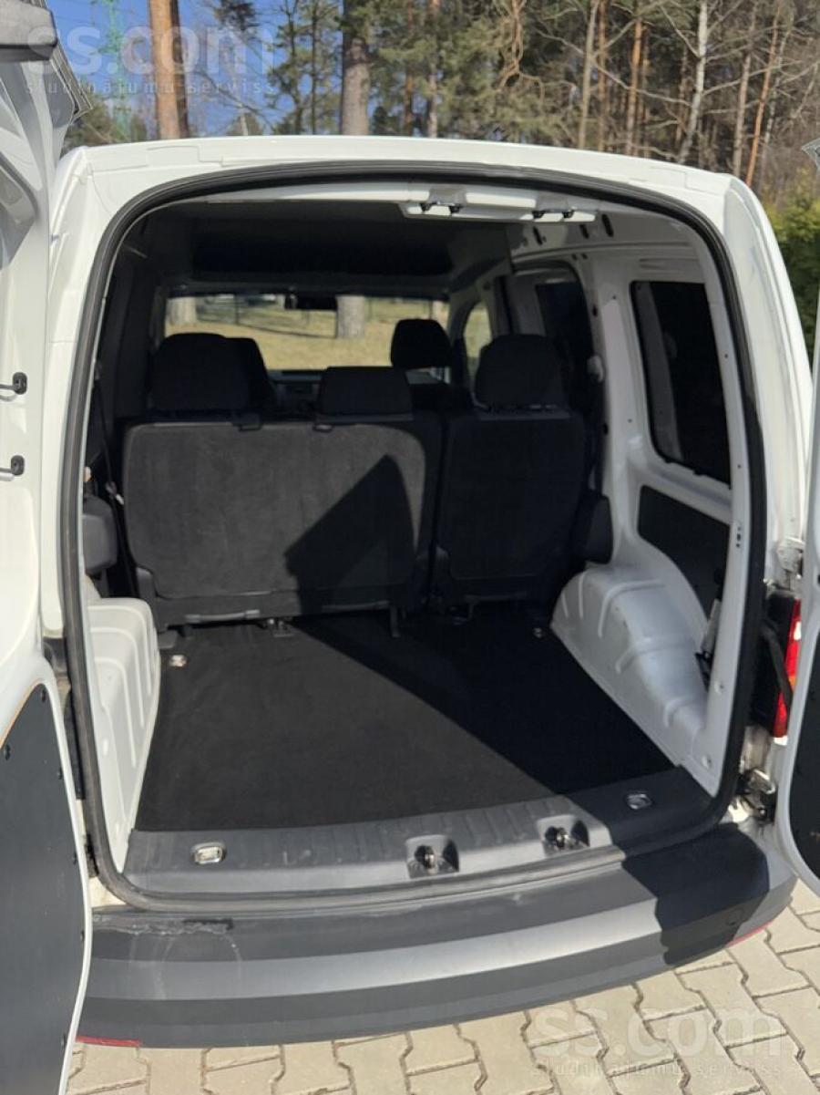 White Volkswagen Caddy 2020 in Riga, with an engine capacity of 1.00 L and mileage of 122 thousand km for 9990 €, photo 12 on AUTOMOTO.COM.LV