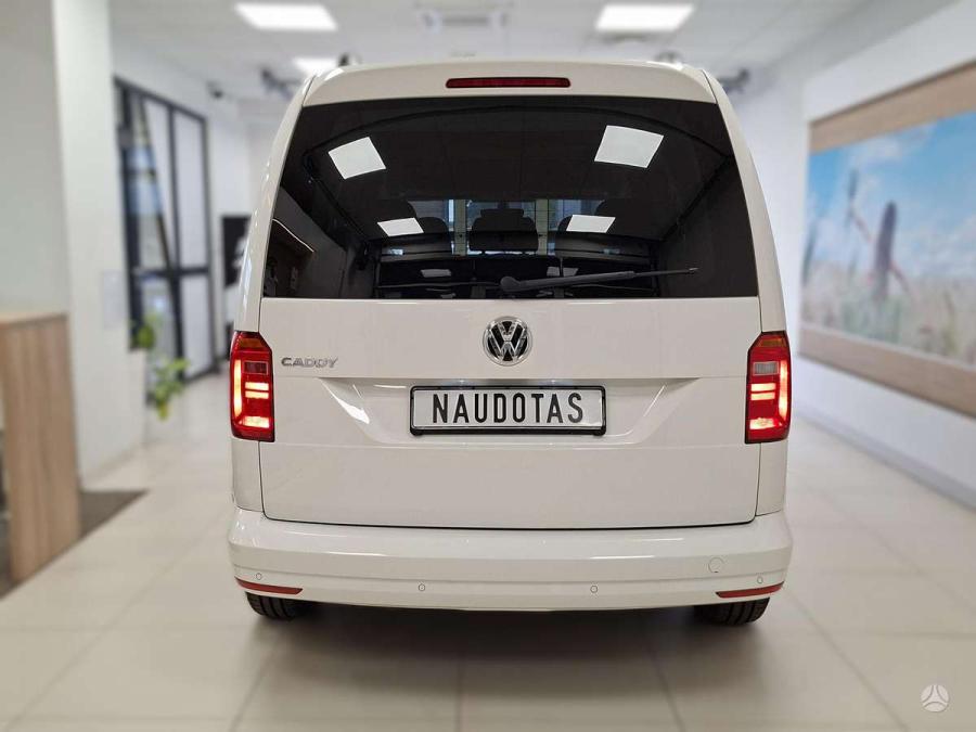 White Volkswagen Caddy 2020 in Kaunas, with an engine capacity of 1.97 L and mileage of 186 thousand km for 14900 €, photo 6 on AUTOMOTO.COM.LV