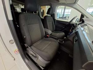 White Volkswagen Caddy 2020 in Kaunas, with an engine capacity of 1.97 L and mileage of 186 thousand km for 14900 €, photo 23 on AUTOMOTO.COM.LV