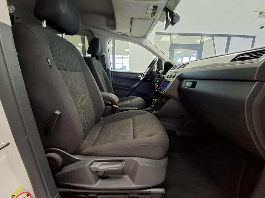 White Volkswagen Caddy 2020 in Kaunas, with an engine capacity of 1.97 L and mileage of 186 thousand km for 14900 €, photo 24 on AUTOMOTO.COM.LV