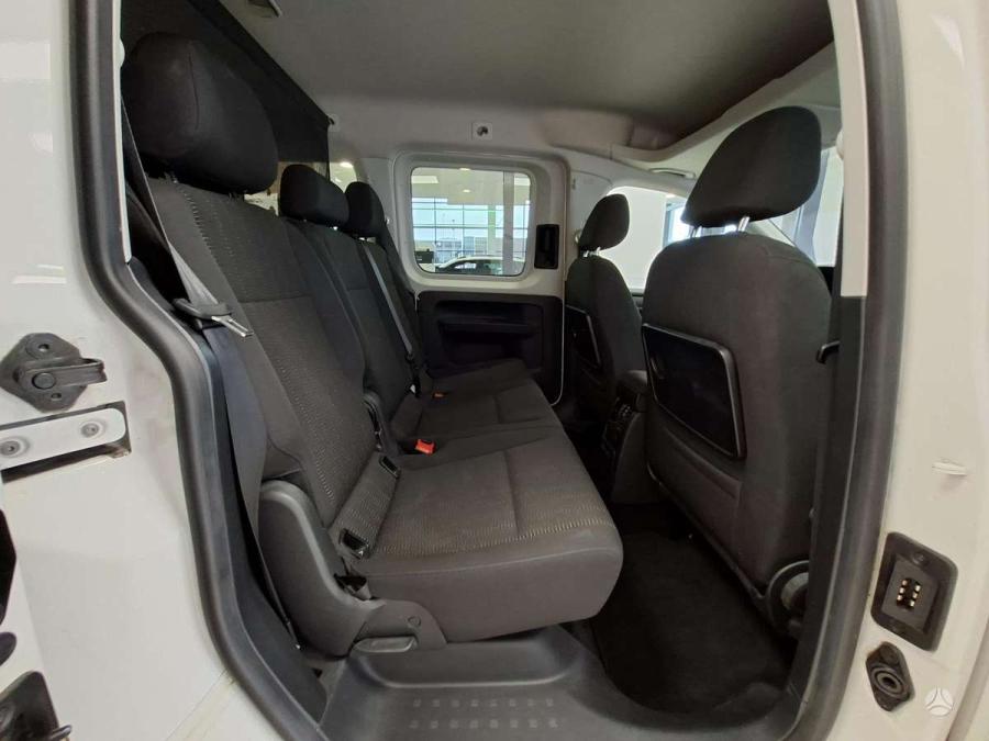 White Volkswagen Caddy 2020 in Kaunas, with an engine capacity of 1.97 L and mileage of 186 thousand km for 14900 €, photo 26 on AUTOMOTO.COM.LV