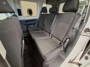 White Volkswagen Caddy 2020 in Kaunas, with an engine capacity of 1.97 L and mileage of 186 thousand km for 14900 €, photo 28 on AUTOMOTO.COM.LV