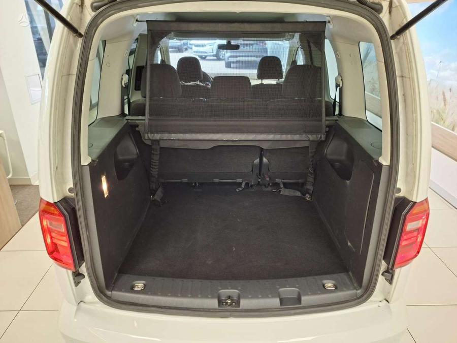 White Volkswagen Caddy 2020 in Kaunas, with an engine capacity of 1.97 L and mileage of 186 thousand km for 14900 €, photo 30 on AUTOMOTO.COM.LV