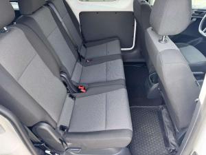 White Volkswagen Caddy 2020 in Vilnius, with an engine capacity of 2.00 L and mileage of 44 thousand km for 14500 €, photo 6 on AUTOMOTO.COM.LV