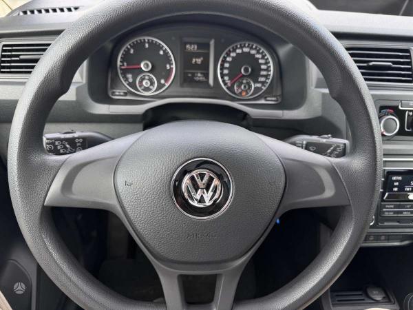 White Volkswagen Caddy 2020 in Vilnius, with an engine capacity of 2.00 L and mileage of 44 thousand km for 14500 €, photo 9 on AUTOMOTO.COM.LV