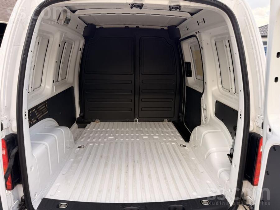 Balts Volkswagen Caddy 2020 Rēzekne, ar dzinēja tilpumu 2.00 L un nobraukumu 0 tūkst. km par 9650 €, foto 12 vietnē AUTOMOTO.COM.LV