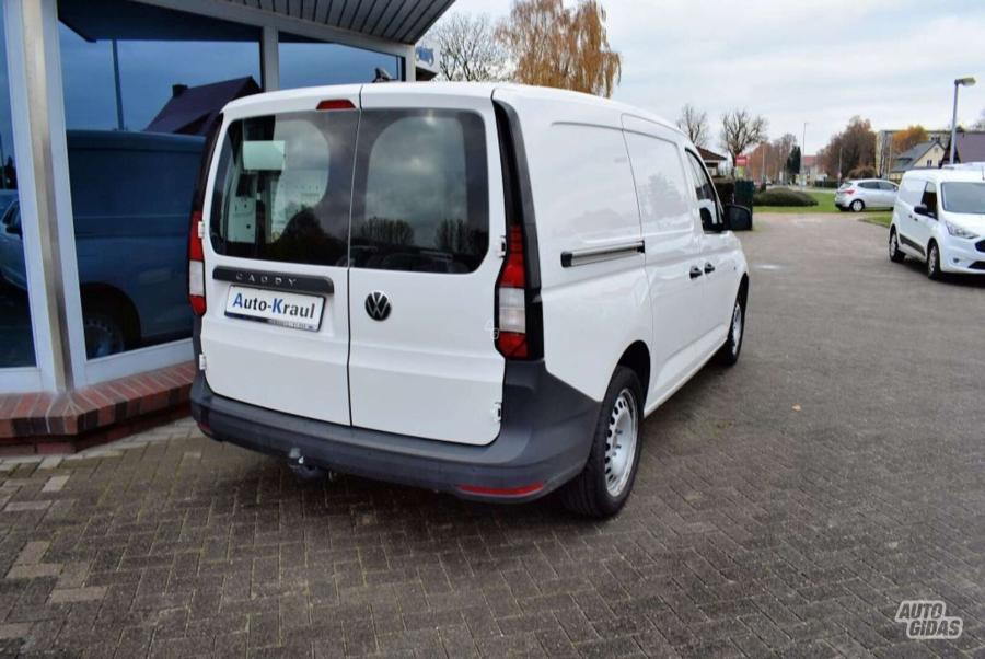 White Volkswagen Caddy 2021 in Kaunas, with an engine capacity of 2.00 L and mileage of 77 thousand km for 21523 €, photo 3 on AUTOMOTO.COM.LV