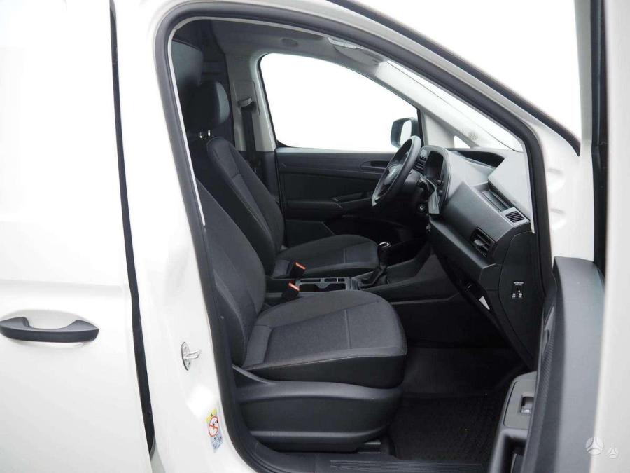 White Volkswagen Caddy 2021 in Vilnius, with an engine capacity of 1.97 L and mileage of 137 thousand km for 14500 €, photo 15 on AUTOMOTO.COM.LV
