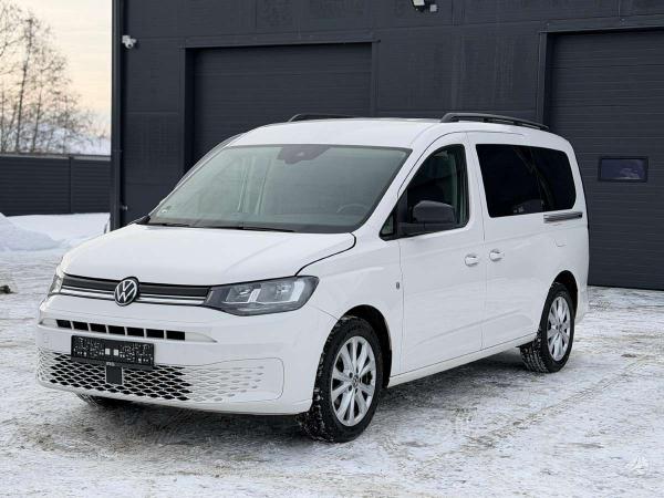 White Volkswagen Caddy 2021 in Kaunas, with an engine capacity of 2.00 L and mileage of 227 thousand km for 10850 €, photo 1 on AUTOMOTO.COM.LV