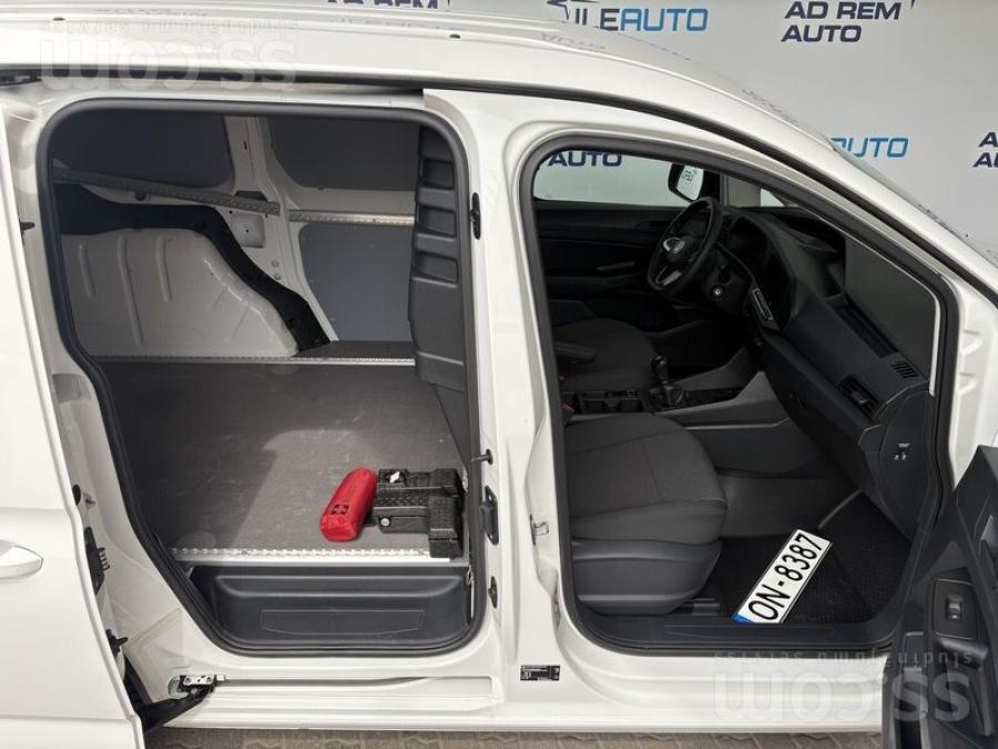 Balts Volkswagen Caddy 2021 Rīga, ar dzinēja tilpumu 2.00 L un nobraukumu 132 tūkst. km par 15000 €, foto 31 vietnē AUTOMOTO.COM.LV