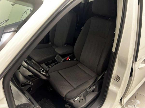 White Volkswagen Caddy 2021 in Vilnius, with an engine capacity of 1.97 L and mileage of 235 thousand km for 18800 €, photo 6 on AUTOMOTO.COM.LV