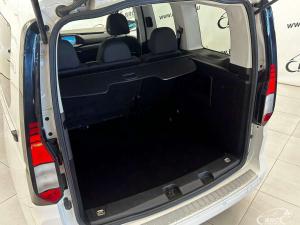 White Volkswagen Caddy 2021 in Vilnius, with an engine capacity of 1.97 L and mileage of 235 thousand km for 18800 €, photo 27 on AUTOMOTO.COM.LV